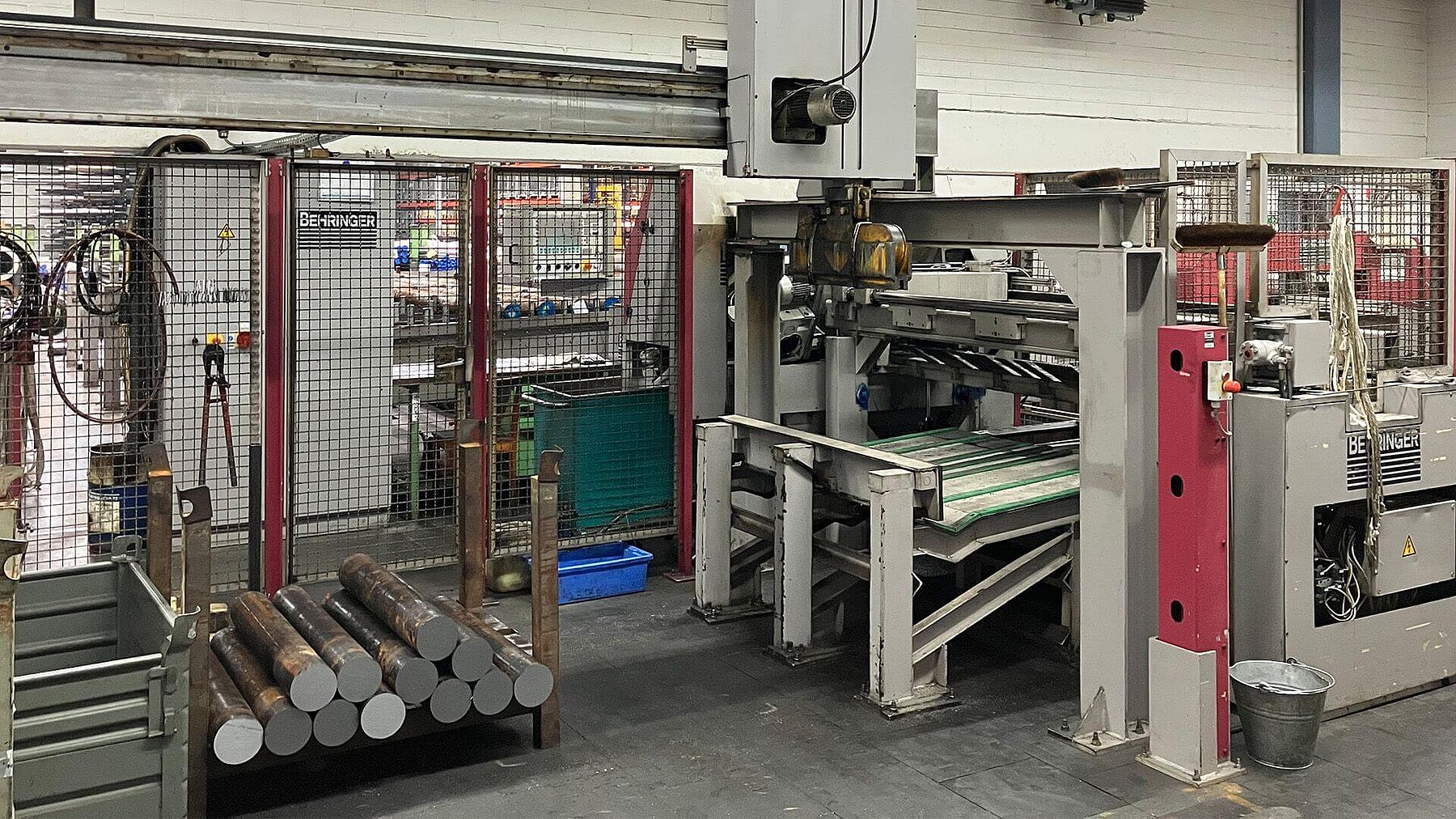 Intelligent automation: Sawing and stacking cylindrical tubes: BEHRINGER Group - Sawing systems ...